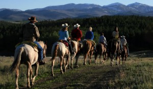 Go Horseback Riding in Wyoming - Wyoming Magazine